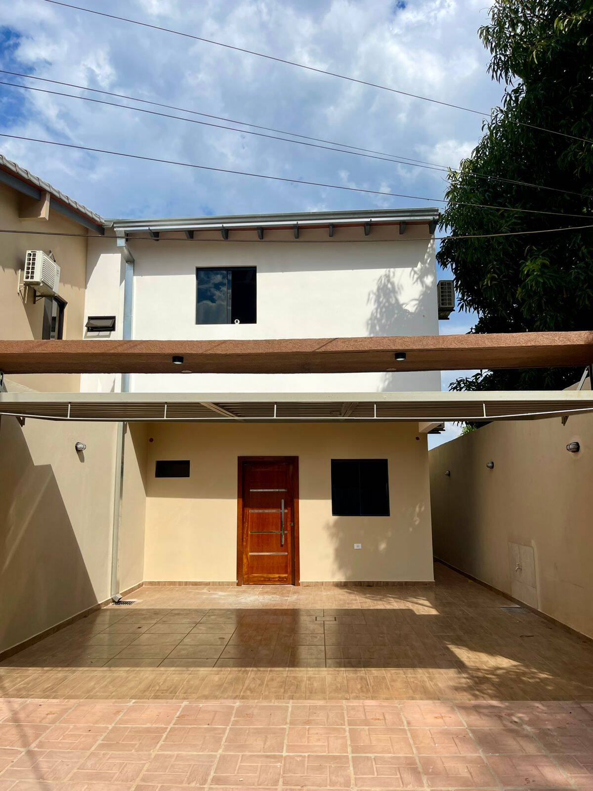 ALQUILO MODERNO DUPLEX A ESTRENAR - 392